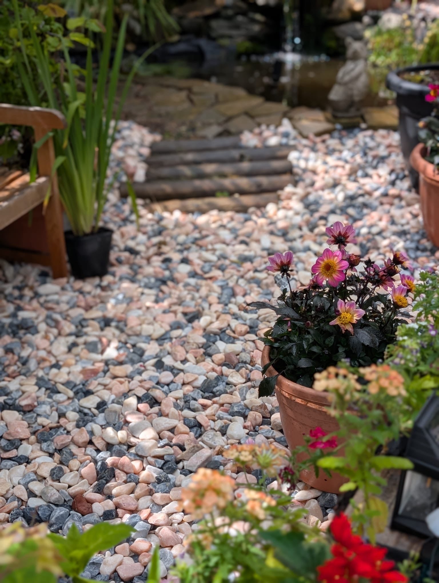 Garden Pebbles & Cobbles for Stylish Landscaping | Brisks