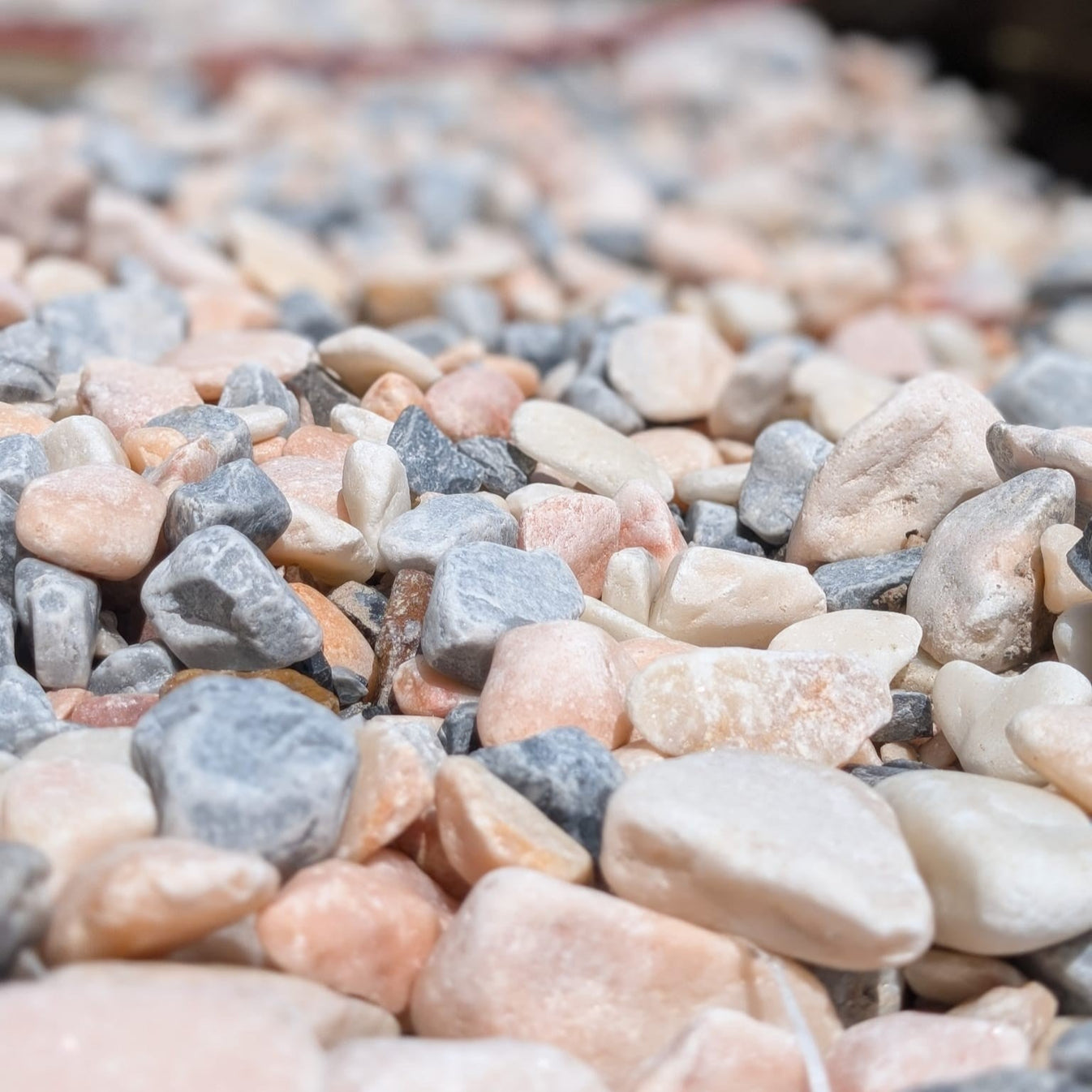 20mm Polar Pink Marble Chippings - Pastel Pink Chippings